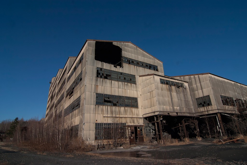 Men on Mars - Photos of the Abandoned Old Saint Nicholas Coal Breaker